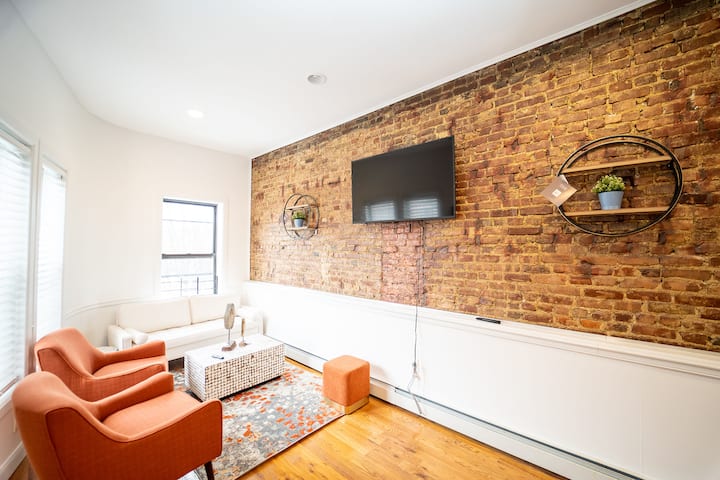 Luxury 8br Brooklyn • Fast Wifi • Smart Tvs - New York City