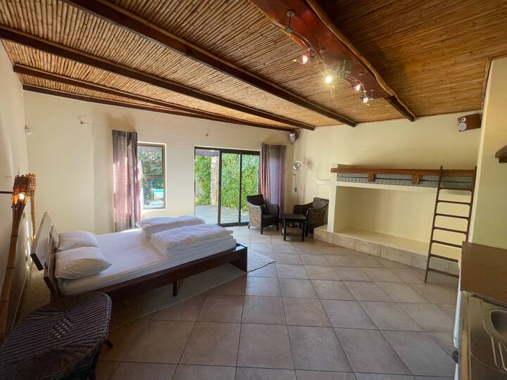 Basco River Lodge Bungalow 1 - Grabouw