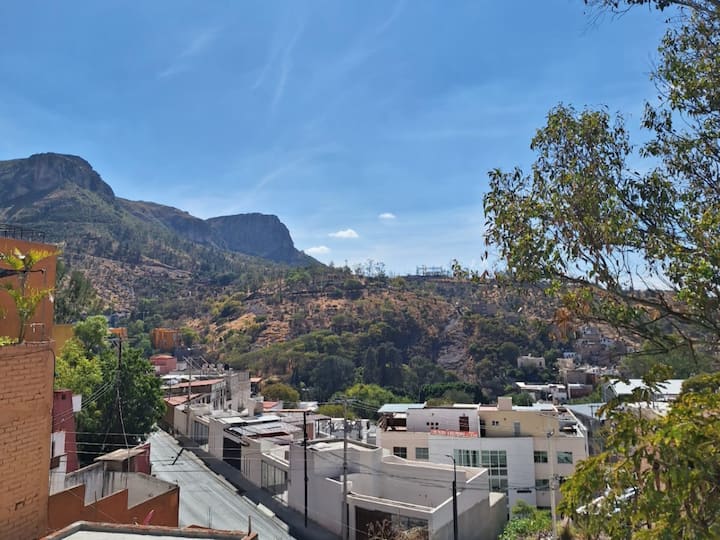 Guana Get Away Vacation House! - Guanajuato