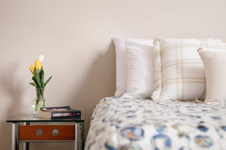 Two Bedroom Queen - Gisborne