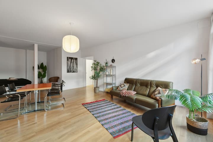 Stylish & Cozy 2 Bed Gem - Lucerne