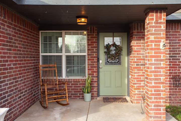 Tevita's Texas Hideaway - Amarillo, TX