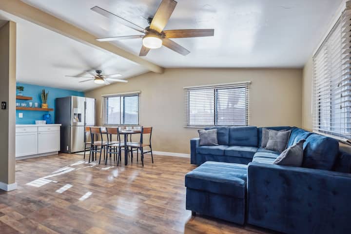 "Summer Breeze" | Spa | Games | 2bd | Sleeps 8 - Laughlin, NV