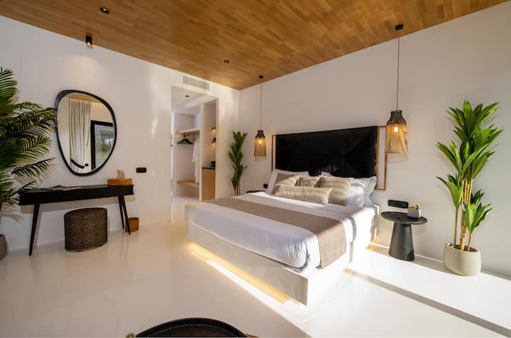 Executive Suite With Big Private Infinity Pool - Mykonos