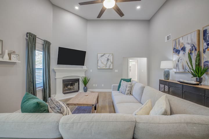 The Southern Street Stay - Georgetown, TX