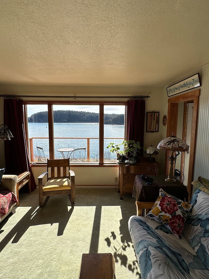 Drop Anchor Inn Cozy Bungalow - Kodiak, AK