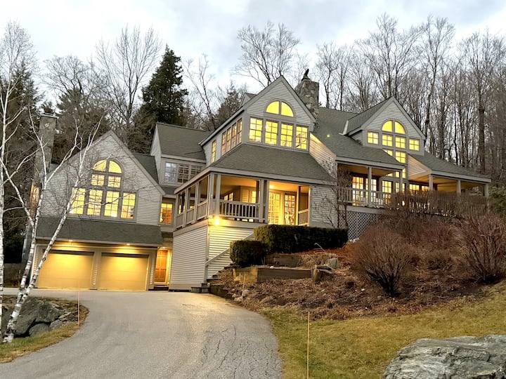 A Perfect Gathering W/ Mtn Views - Stratton Mountain, VT