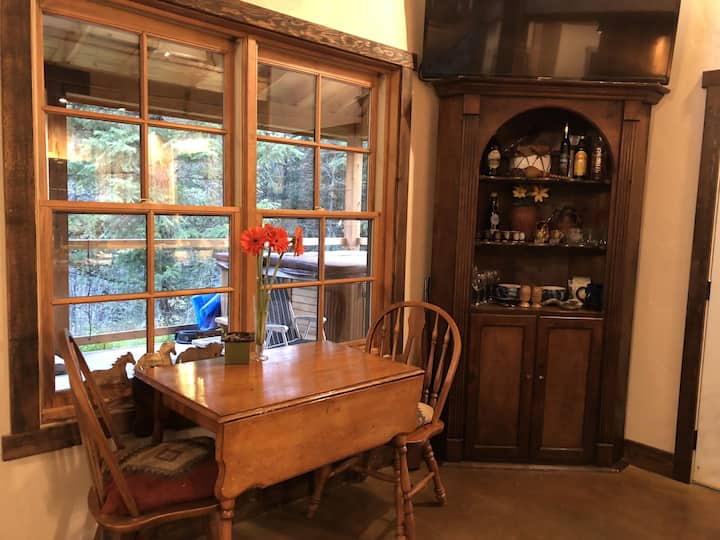 Walker Creek Cabin - Whitefish, MT