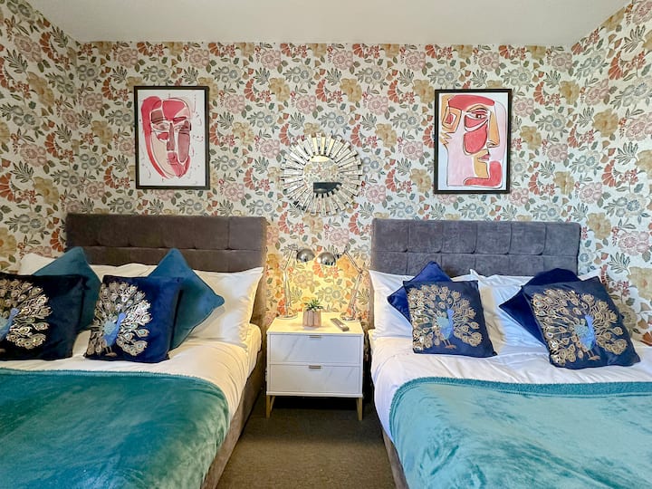 Newly Renovated Spacious Bedroom - Hounslow