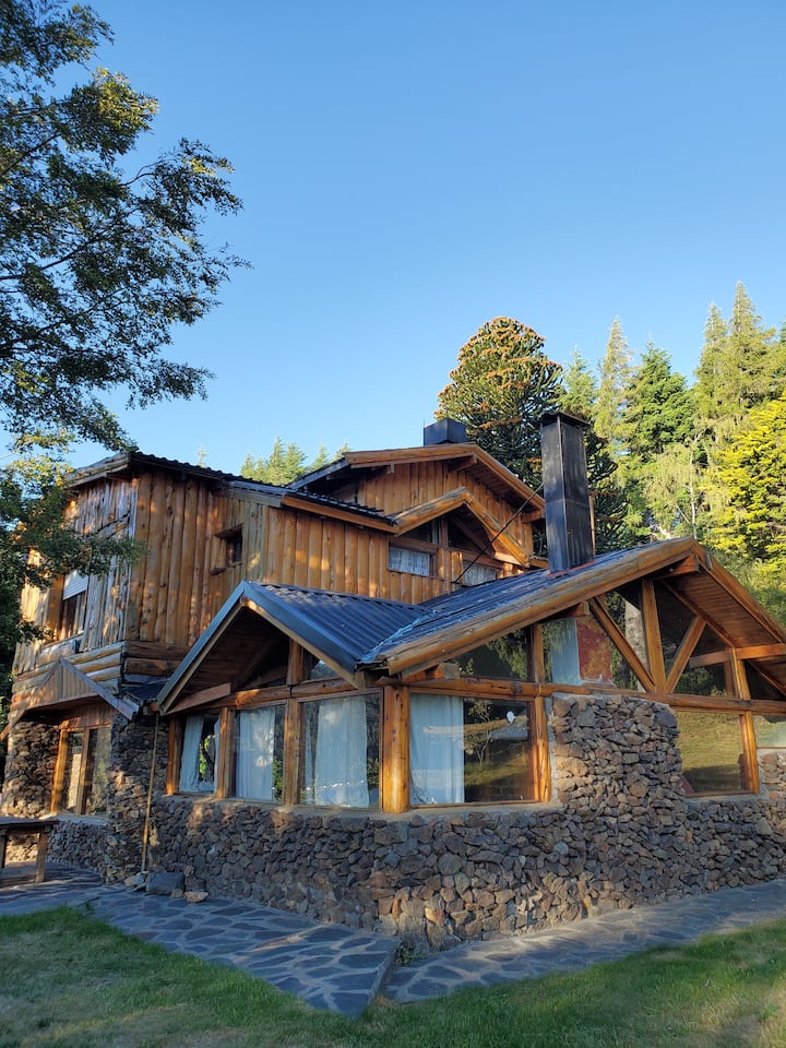 Exclusiva Cabaña Sobre El Lago - "Coihue" - San Carlos de Bariloche