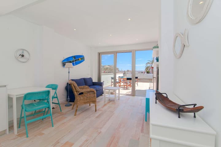 Cozy Modern Beachfront Apartment In Can Pastilla - Palma
