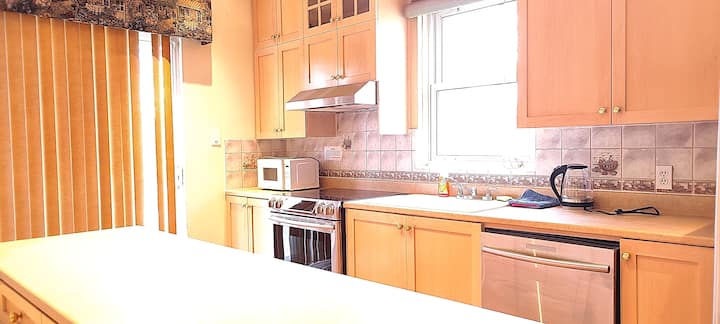 Cozy Private Room, Near Metro, 10 Minutes Walking - Varennes