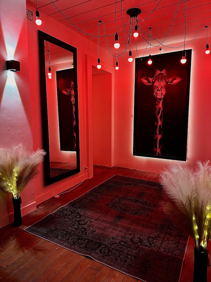 Loveroom Floing - Sedan