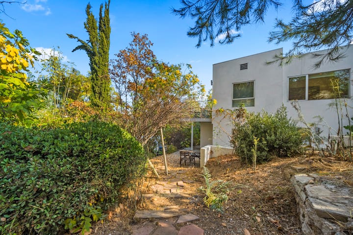 Peaceful Tranquility W/ Nature - Los Angeles, CA