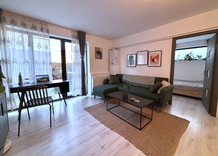 Cozy Flat With Private Garden - Cluj-Napoca