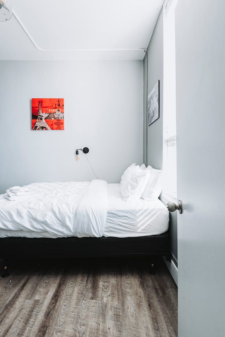 Execurooms- Rm.110-single Room - Port Huron, MI