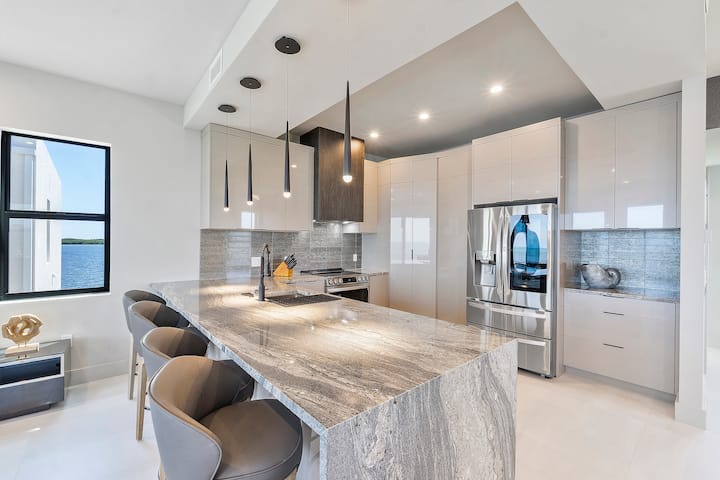 3br Waterfront Oasis W/ Pool, Hot Tub & Kayaks - Florida Keys, FL