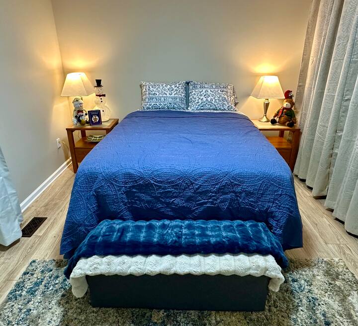 Beautiful 2 Bedroom/1.5 Bath - Hickory, NC