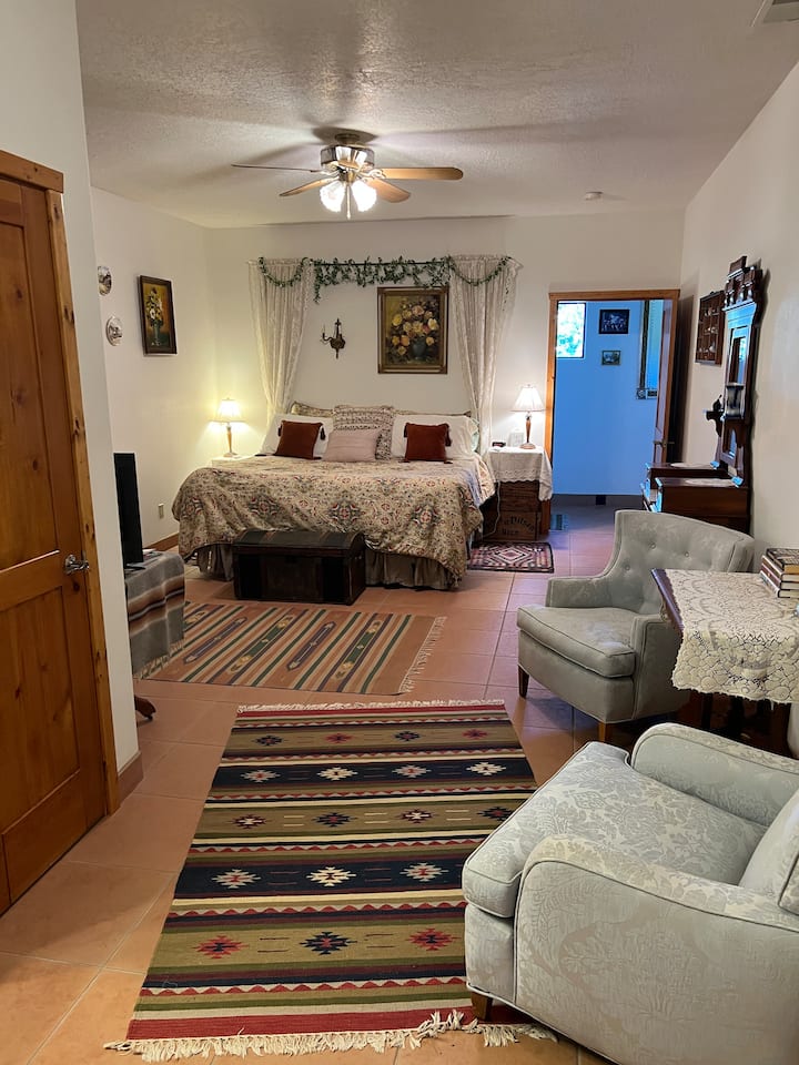 Casa Del Sendero B&b - Albuquerque