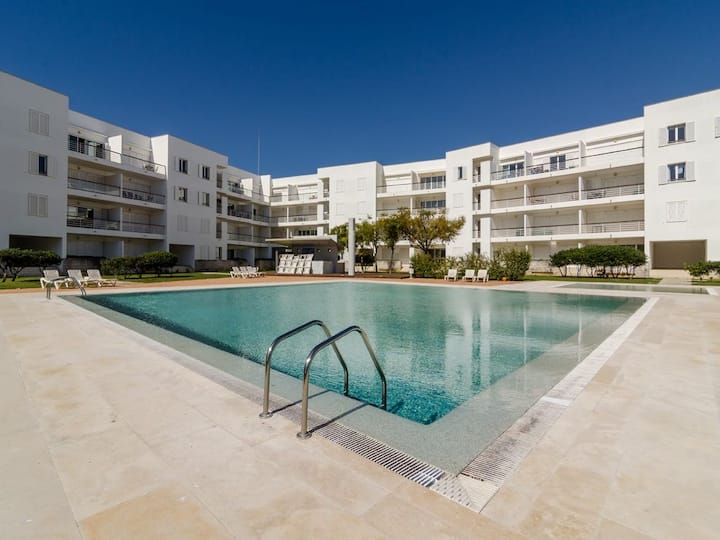 Muito Tranquilo Junto á Piscina - Lagos