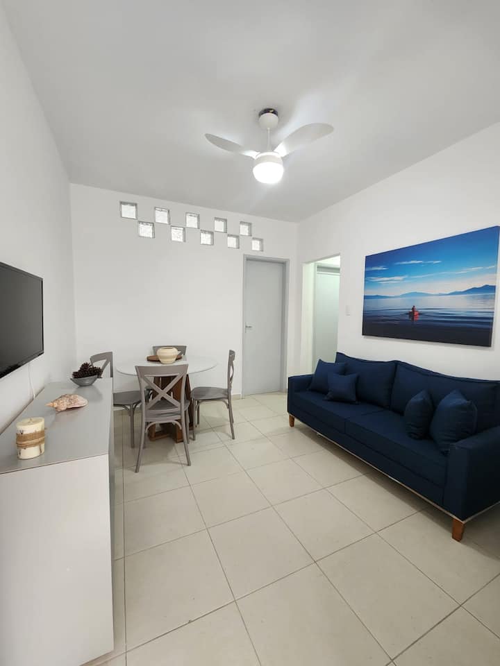 Apto Em Frente A Praia Do Gonzaga Em Santos - Santos, Brasil