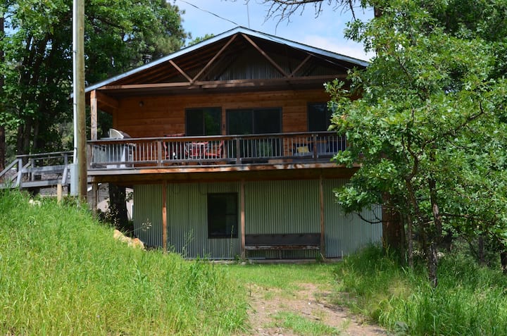 The Oak Grove Cabin - Keystone, SD