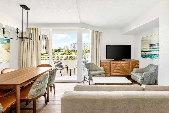 2br/2ba - Pompano Beach - Resort & Beach Access! - Pompano Beach, FL