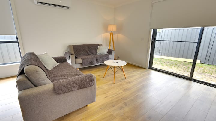 Butcherbird - 4br 2b Escape - Ballarat