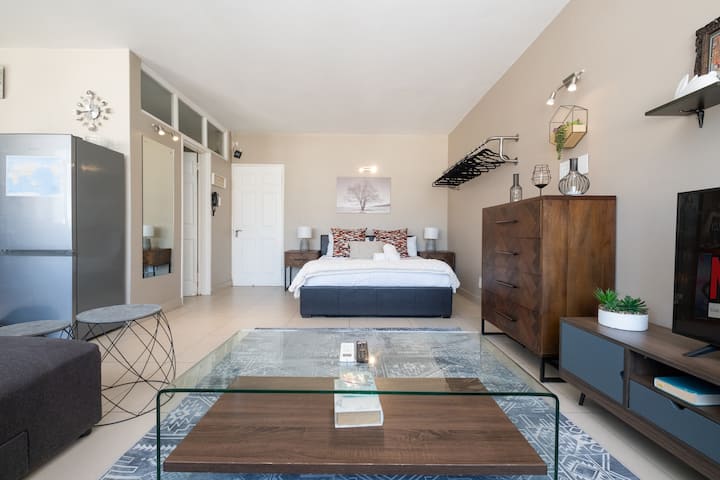 Central & Cozy: Cape Town City - Cape Town