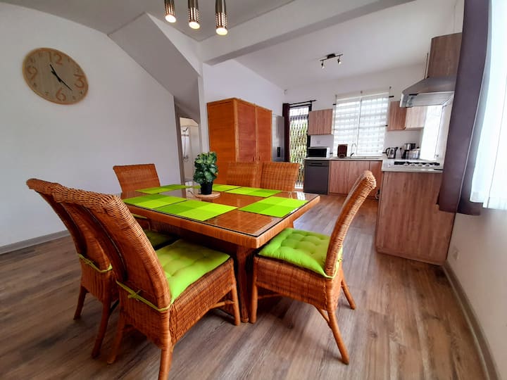 Grand Bay Villa, 4 Ch, Piscine, Plage à 5-10 Min - 모리셔스