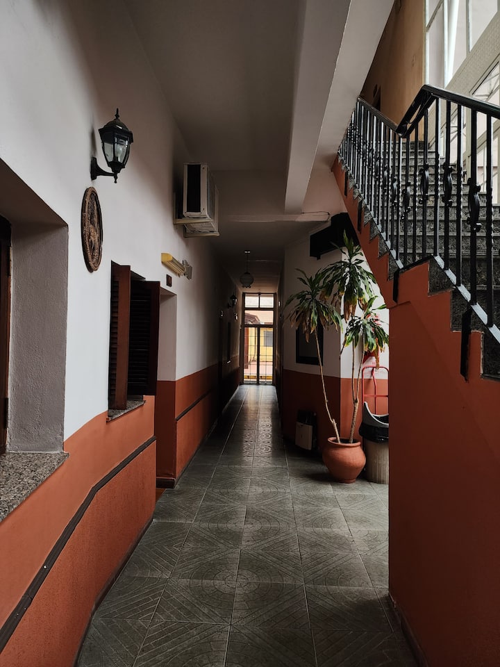 Hostal Las Carretas. Cerca De Todo - Provincia de Tucumán