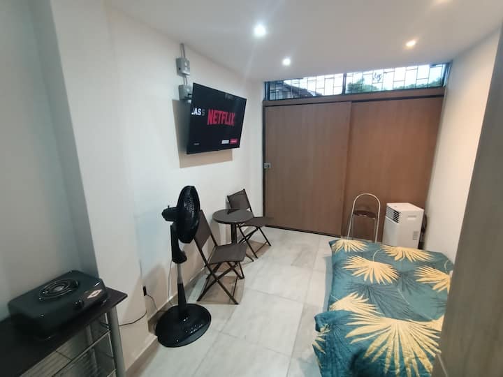 Acogedor Loft, La Cochera En Belén Rosales Para 2h - Medellin, Antioquia, Colombia