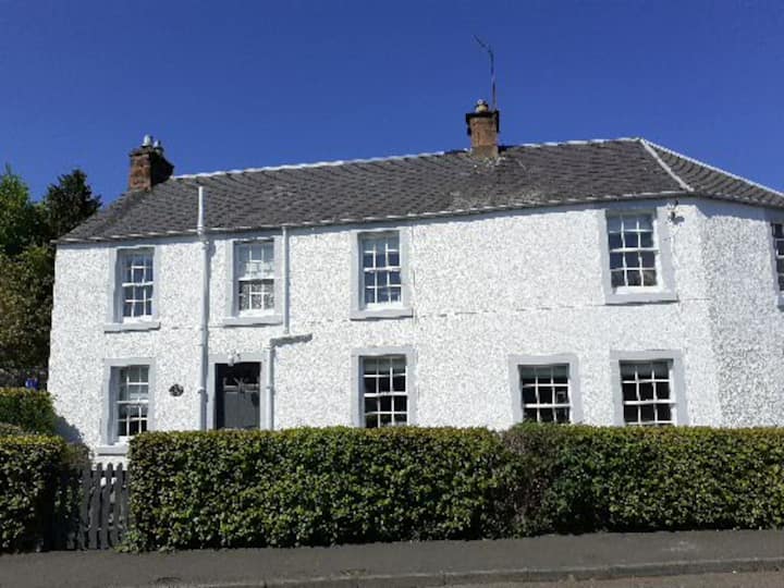 Family House - Melrose