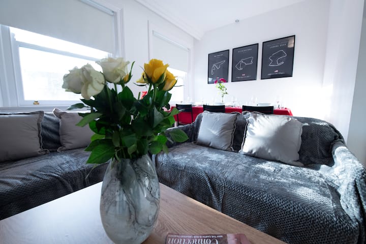 Harrods 4bd 3bath Duplex For 12 - Streatham - London