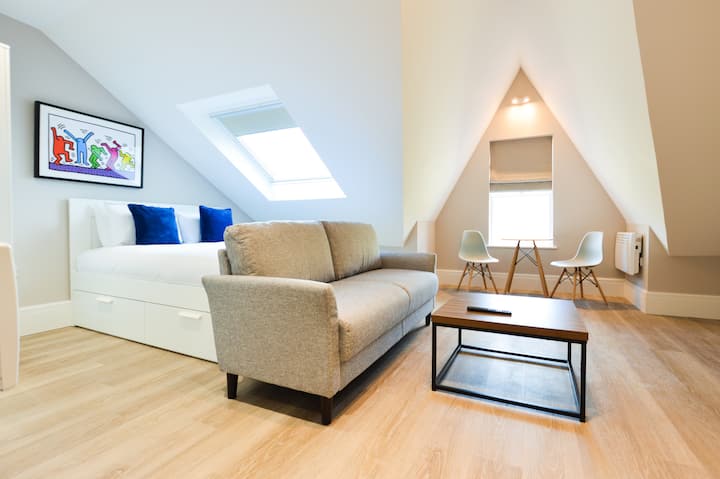 Studio 12 - Second Floor - London