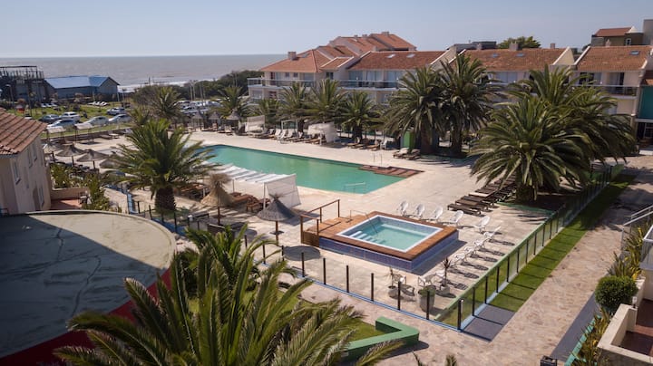 Departamento En Resort Frente Al Mar - Santa Teresita