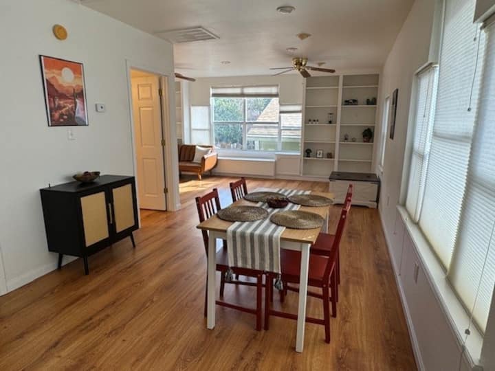 Guesthouse In Greater Heights - Houston, TX