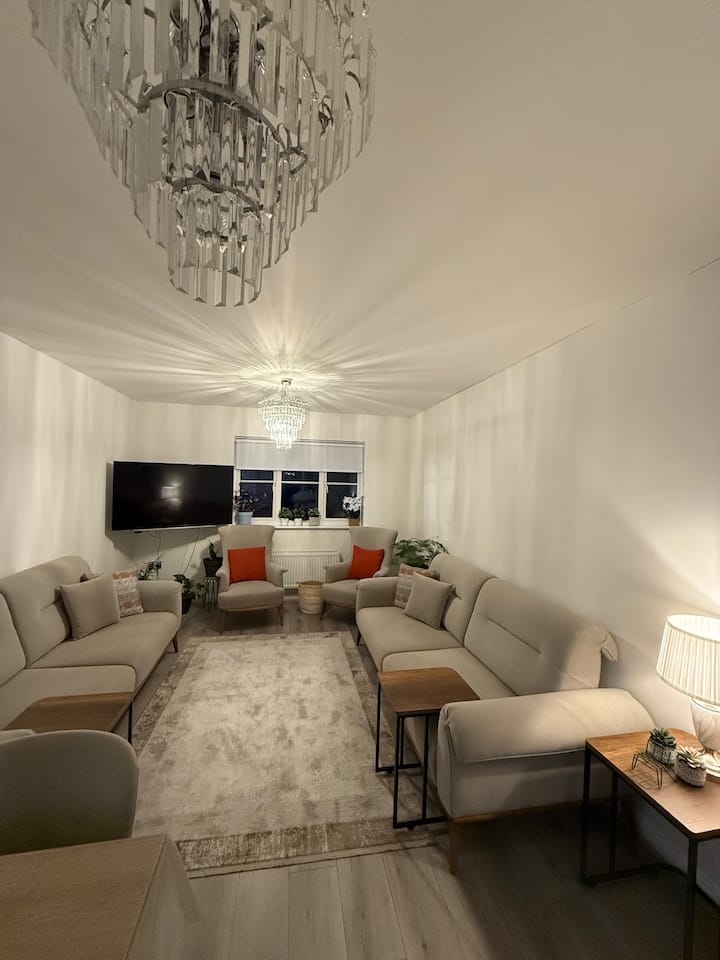 Cosy Two-bedroom Flat - Ilford