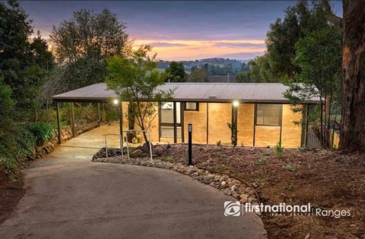 Mud Brick With Views - Gembrook