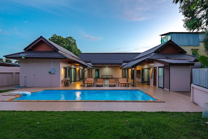 *4br Family Pool Villa | Chalong Relax Stay V155 - Phuket