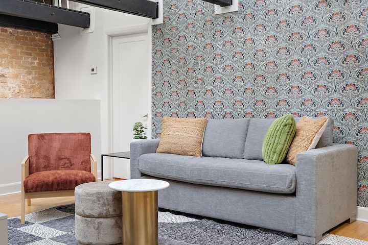 Trendy & Rustic 3 Bedroom Apt | Downtown Montreal - Montréal