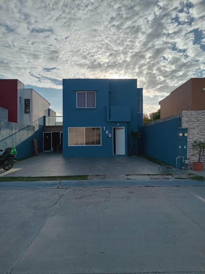 Casa Segura En Fraccionamiento - Tampico, Mexico