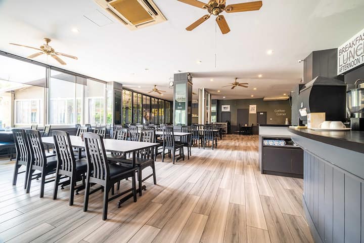 Elegant Deluxe Triple – Ideal For Families - Pattaya