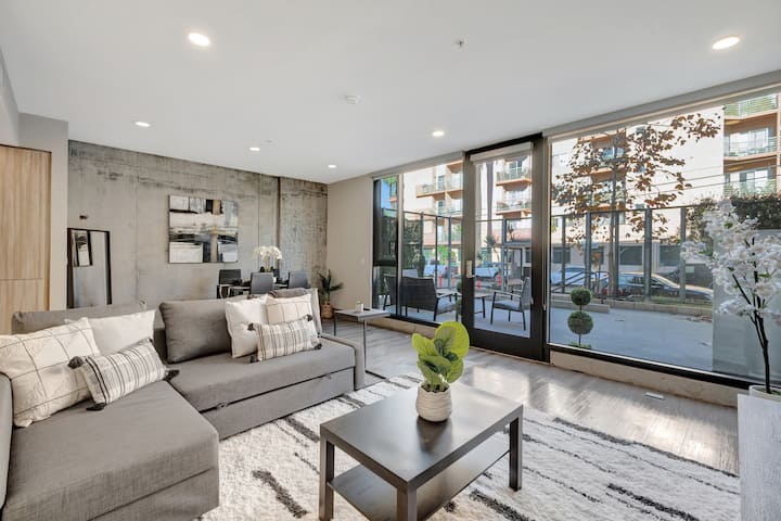 Luxury 2b2.5ba Apt L Heart Of La - Hollywood, CA