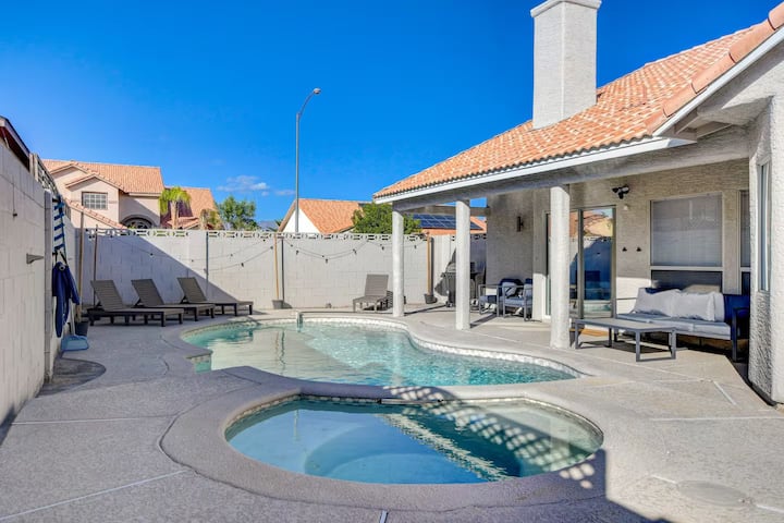 Amazing 4bd Home W/pool, Arcades, & Billiard! - 北拉斯維加斯