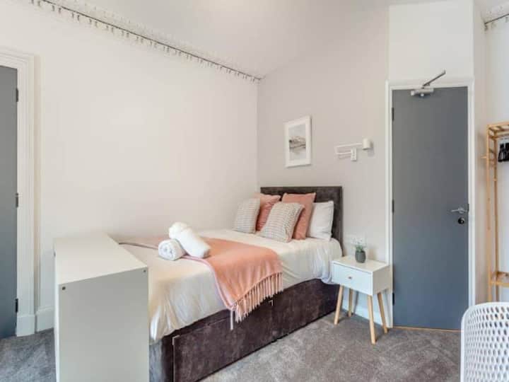 Langley Retreat Lodge7 Bedrooms 6 Baths Sleeps 10 - Loch Watten