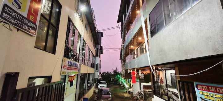 Hotel Sai Niwas - Super Deluxe Double Bed Room - Mahabaleshwar