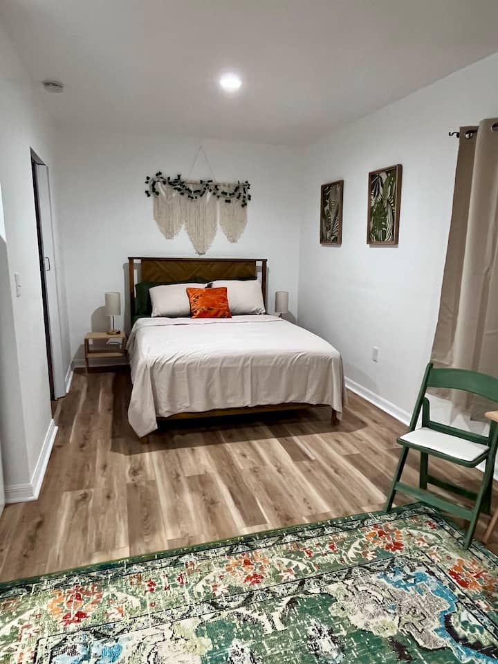 Cozy Boho Studio - Winter Haven