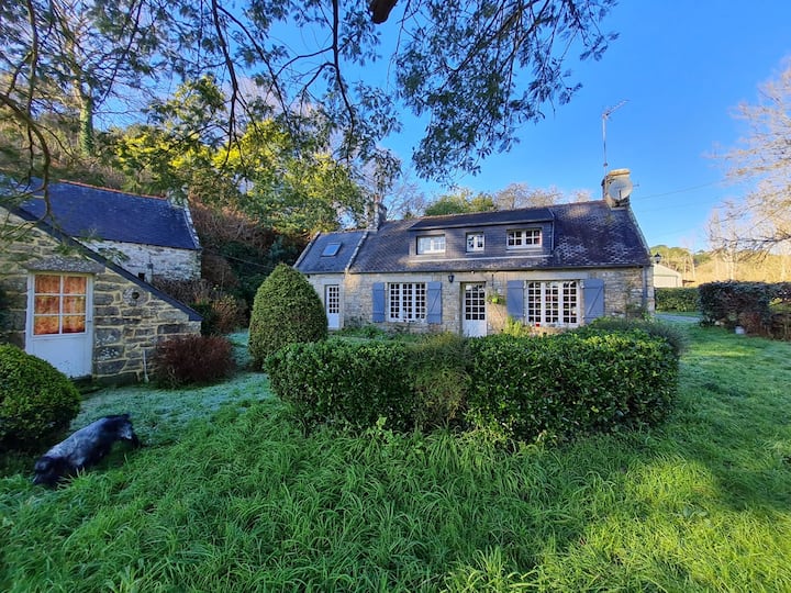 Maison Typique Bretonne - Plozévet