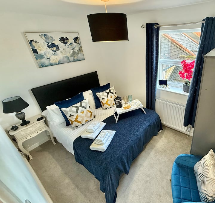 Elegant 1 Bed 1 Bath Apartment | London | Central. - Watford